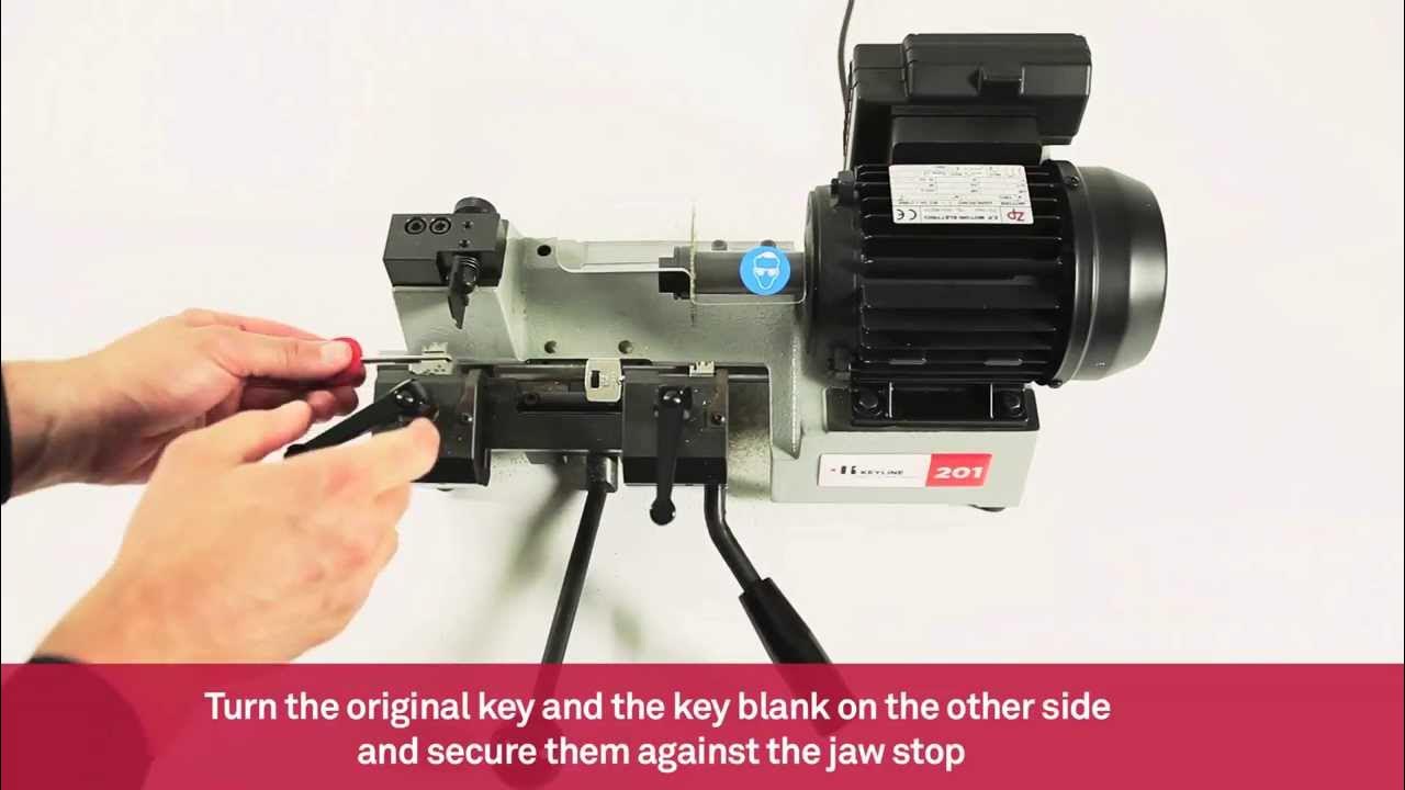 Professional key cutting machine for short bit keys | Keyline 201 - YouTube