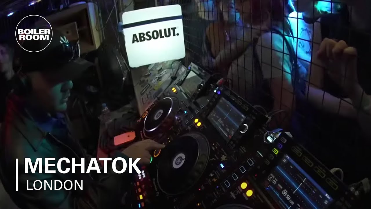 Mechatok | Boiler Room Festival London 2021 | Mowalola - YouTube