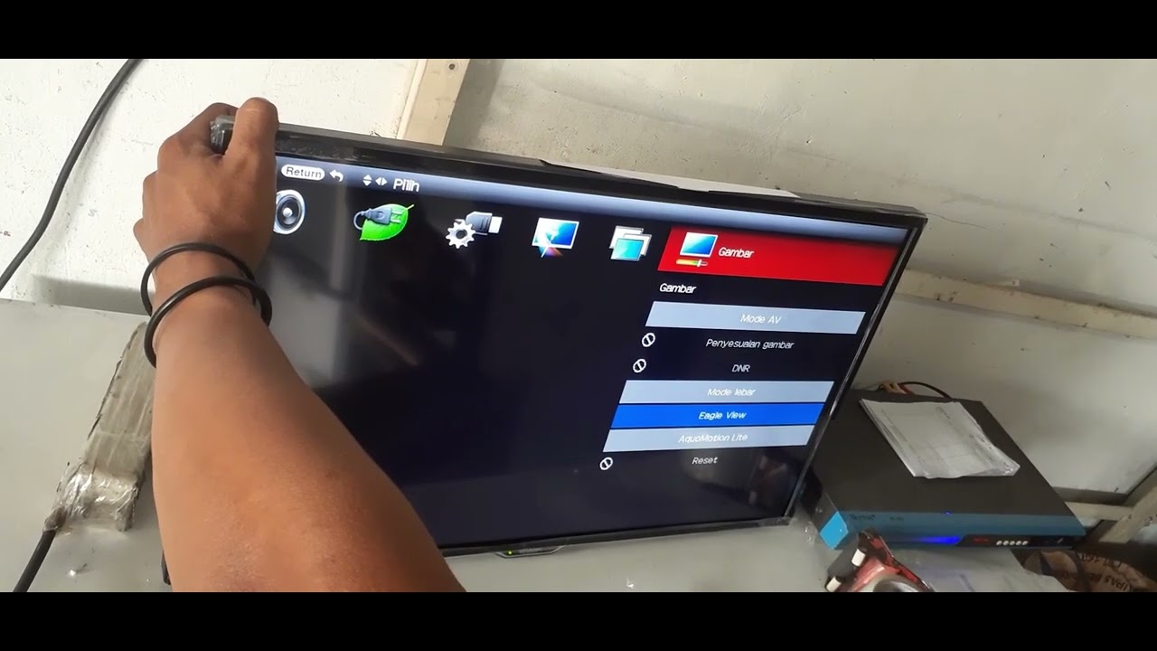 Unboxing tv 32 in merek Sharp - YouTube