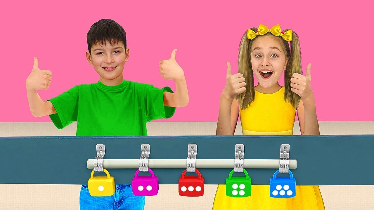 Pretend Play escape Room funny challenge for Kids - YouTube