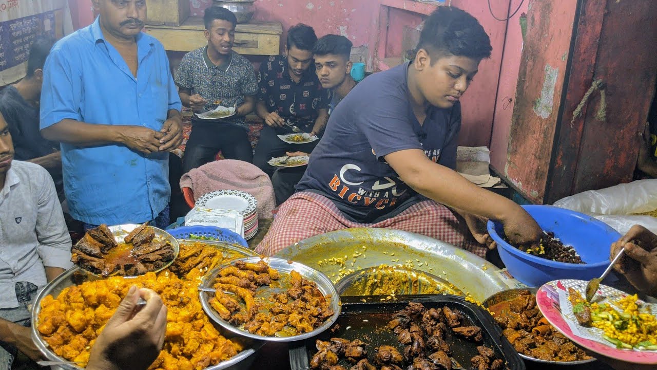 12 years Small Boy Main King Of Jhal Muri Maker /Bangladeshi Street ...