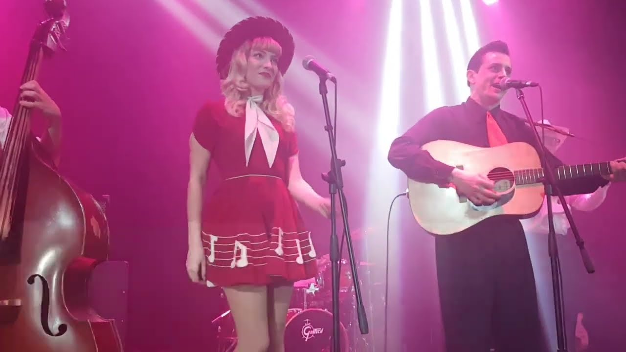 MATT OLIVERA (as Johnny Cash) & CRYSTAL DAWN (as June Carter) - JACKSON ...