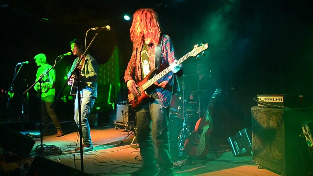 Current Swell "Get What's Mine" Live - YouTube