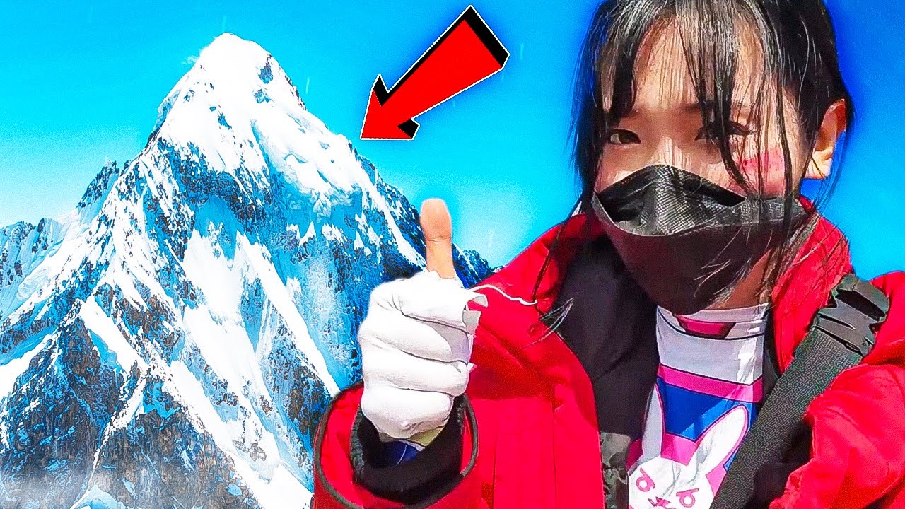 Jinny Climbs Mountain with Diva Cosplay - YouTube