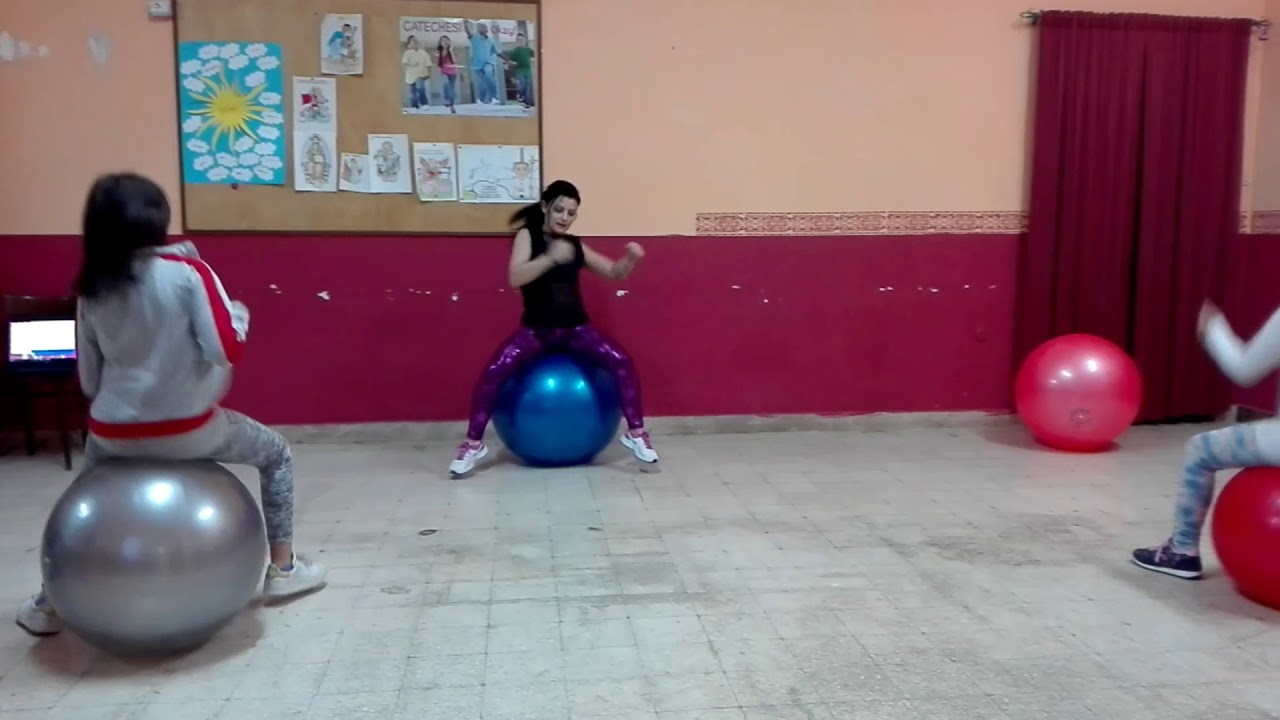 Lezione real ball fitness dance + Zumba - YouTube