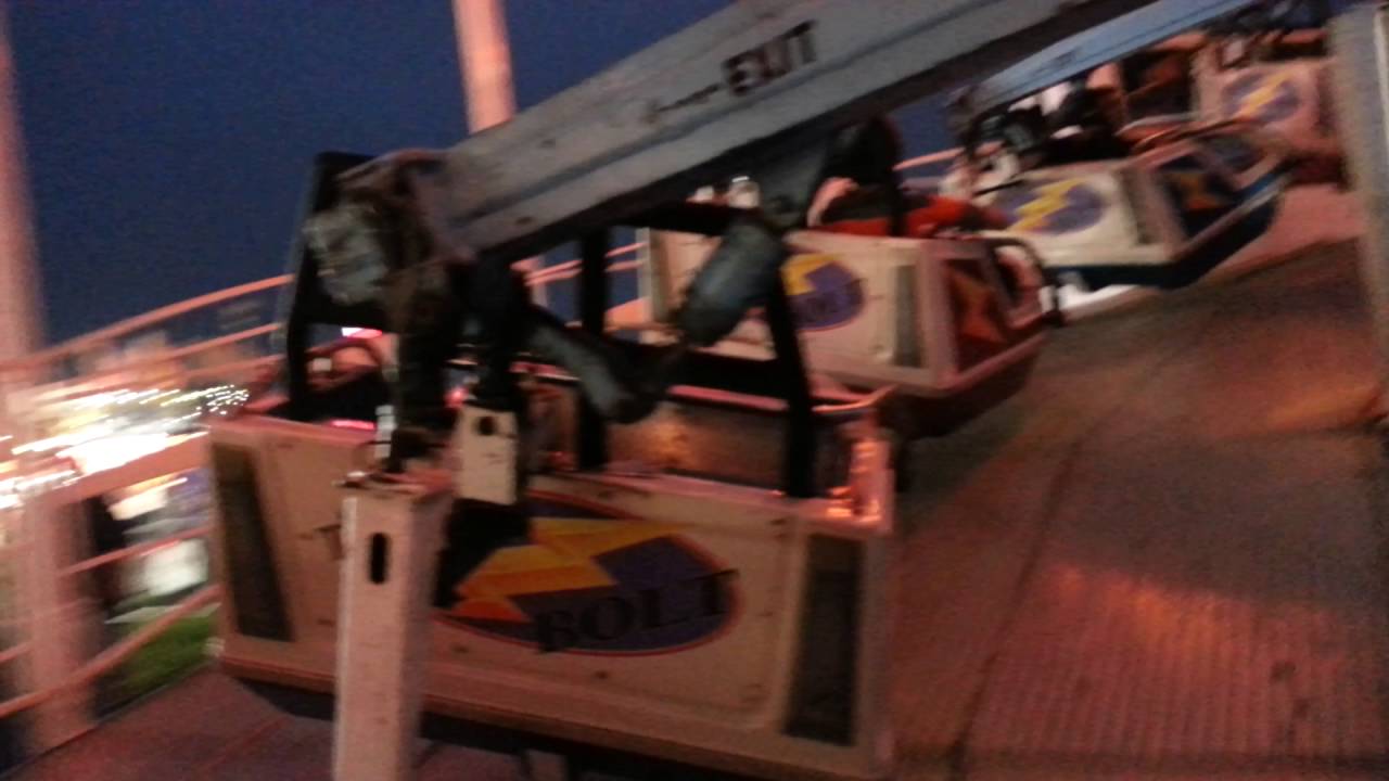 Buc Days 2015 Thunderbolt ride @ Crabtree Amusement - YouTube