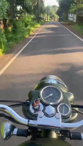 Royal Enfield Bullet sound - YouTube