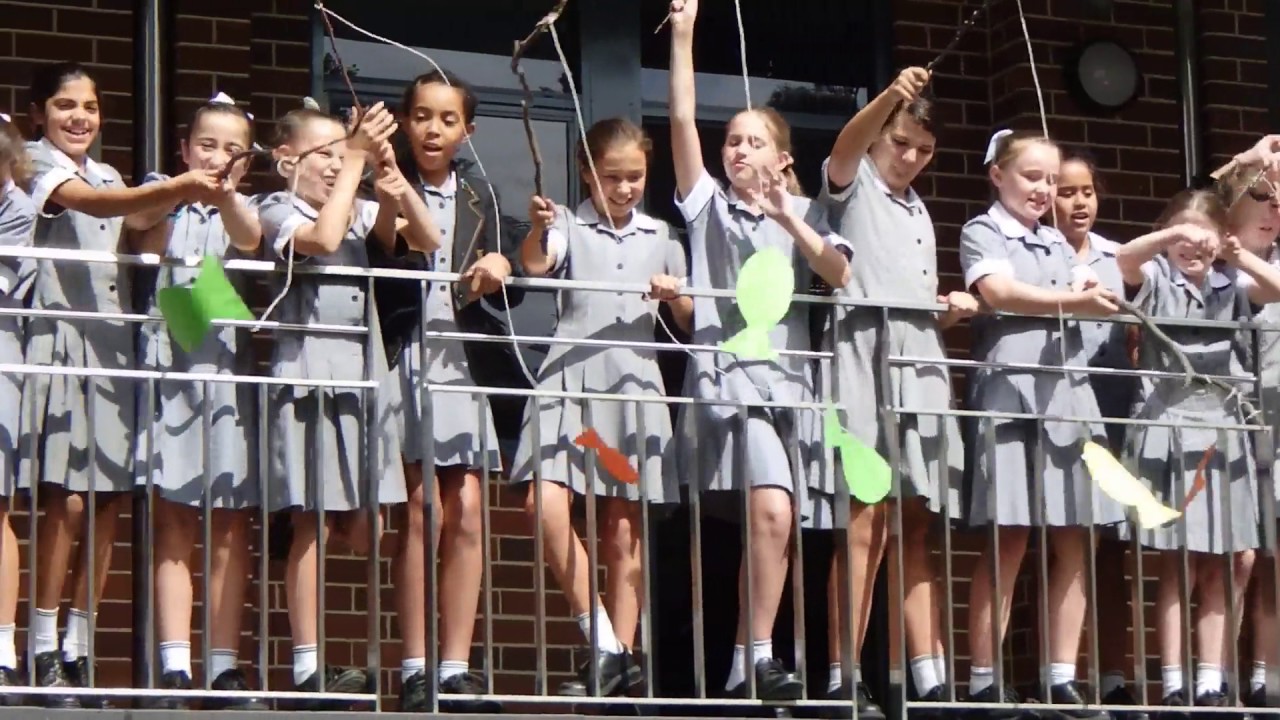 Abbotsleigh Farewell Mrs Poole from the Junior School - YouTube