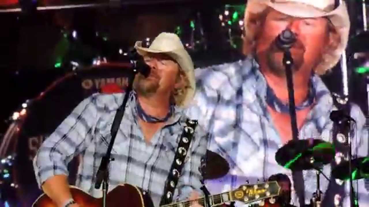 Toby Keith @ Allen County Fair Lima Ohio " Talk About Me" 8-23-14 - YouTube