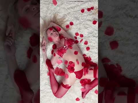 Pink day yoga #bikinibodies #yoga #yogini #bikini #bikinigirl #bikiniyoga #lingerie #sexygirl