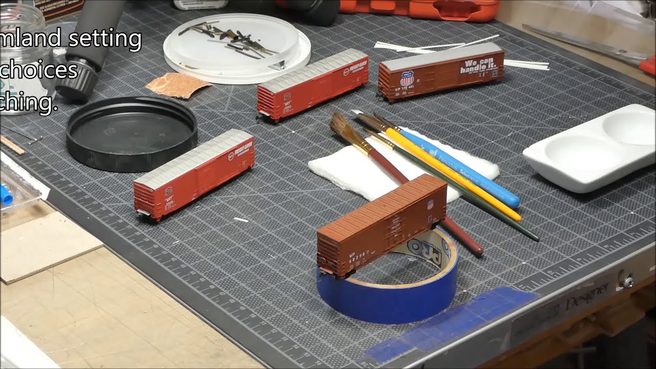 N Scale Boxcar Weathering Time Lapse Instructional Vid - YouTube