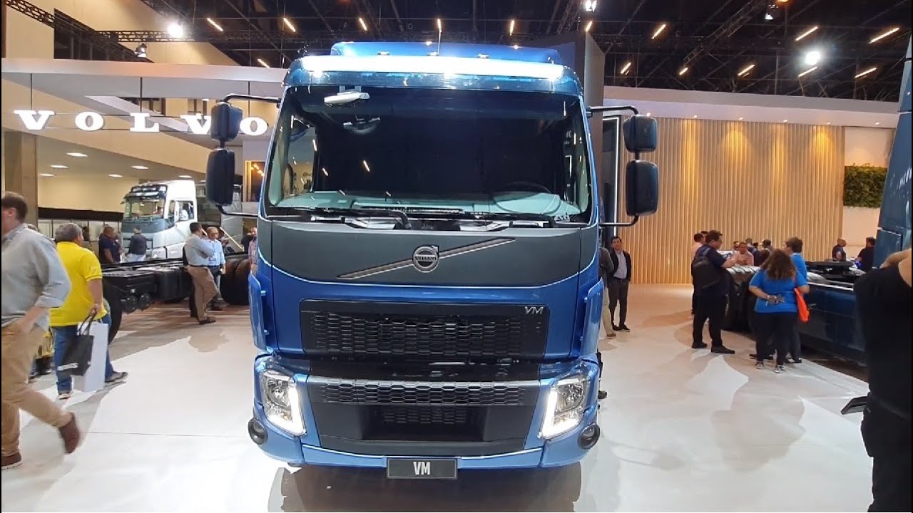 Volvo VM 360cv Euro 6 4x2 #Fenatran2022 - YouTube