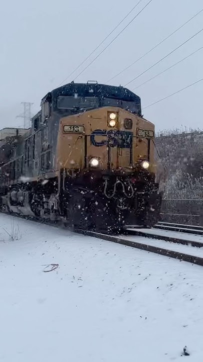 Very rare!! CSX YN2 113 leads CPKC 2-H89 solo! #shorts #trains #csx #railfanning #cpkc - YouTube