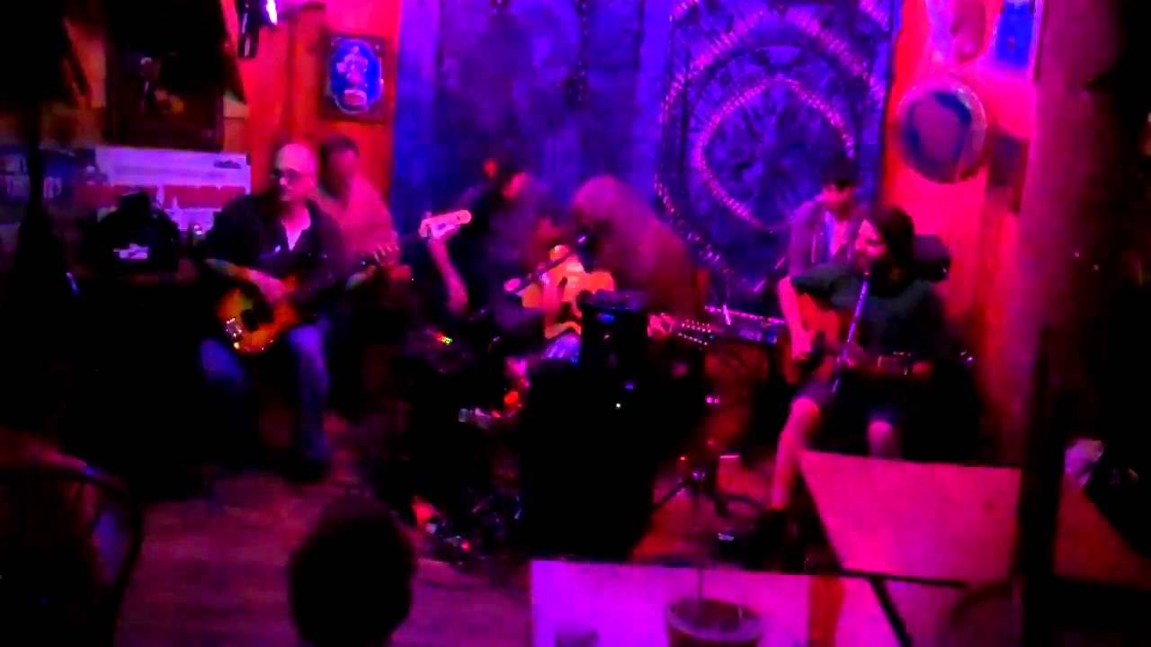 Moon House Band, 4-13-11, "If I Had A Boat," Up North Pub,, Madison, WI ...