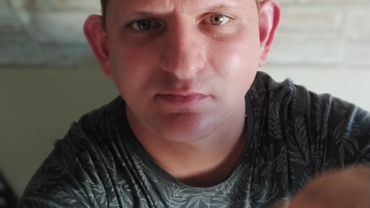 Magyar Asmr. meg maszirozlak és levágom meg fésülöm a hajad (én te ...