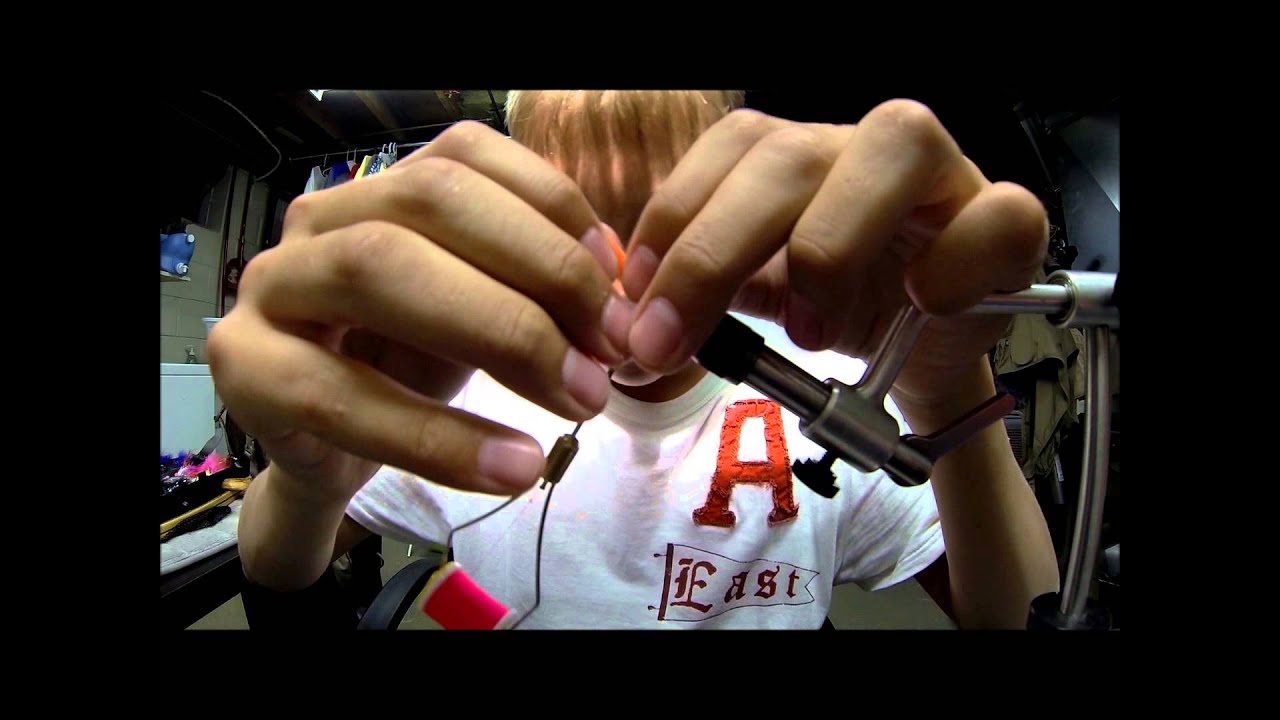 fly tying: clown egg and starndard glo bug/ simple steelhead egg flies ...