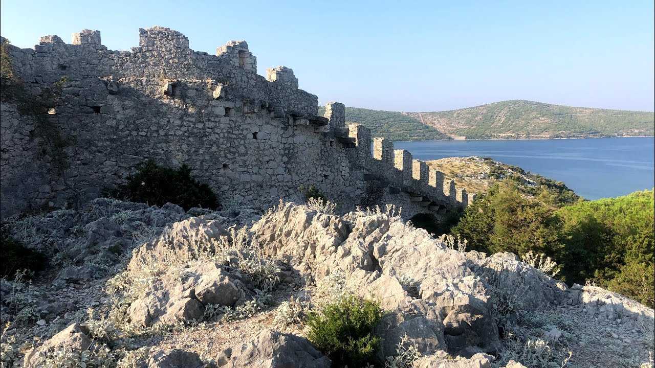 The Wall of Oštrica (Bedem Grebastica) Sibenik, Croatia - YouTube