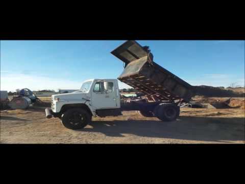 1982 International 1724 dump truck for sale | no-reserve Internet ...