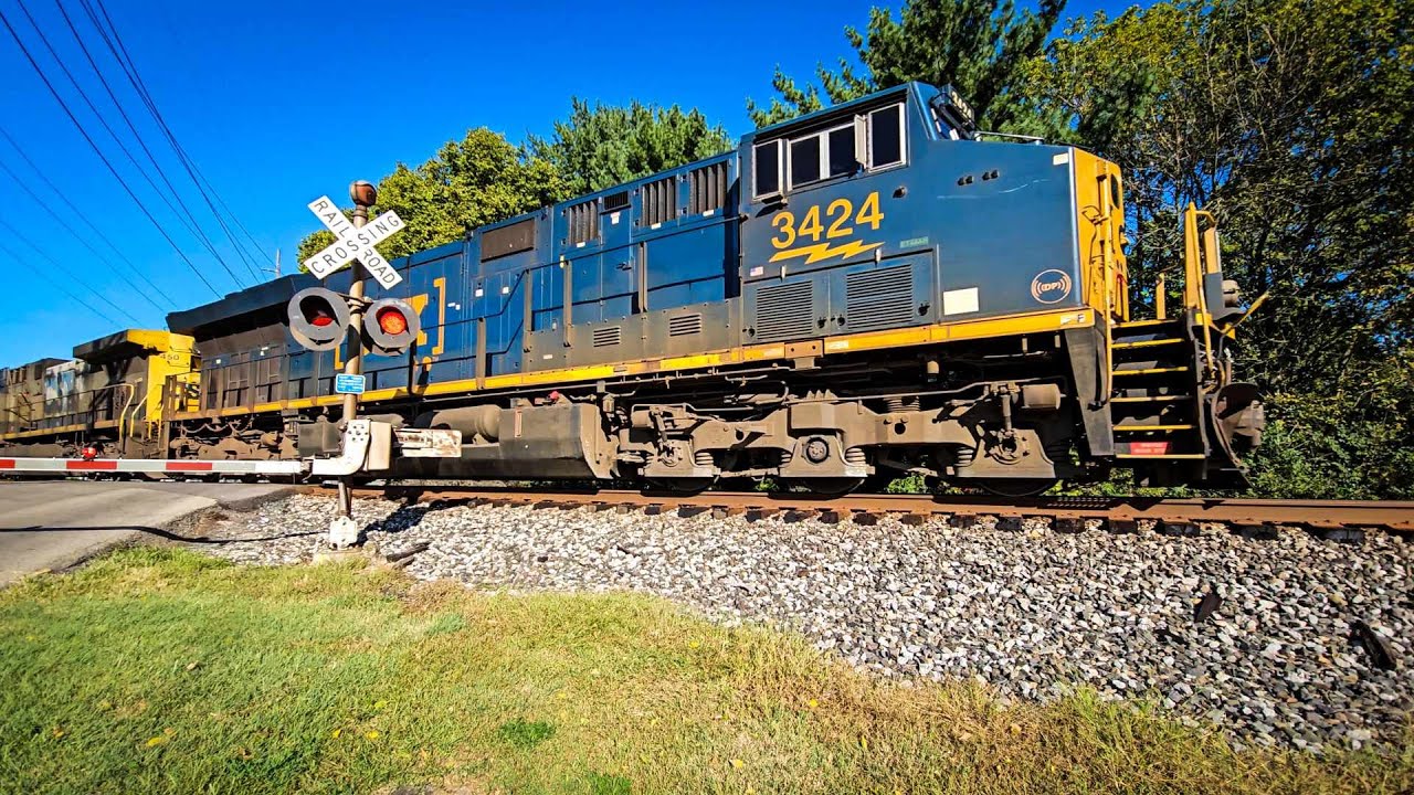 Fast Freight Trains Roaring by - YouTube