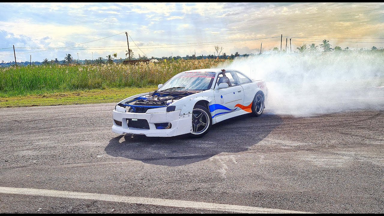 BATEMOS O CARRO DE DRIFT 4 VEZES NOS TREINOS🙆🏽‍♂️⚠️ - YouTube
