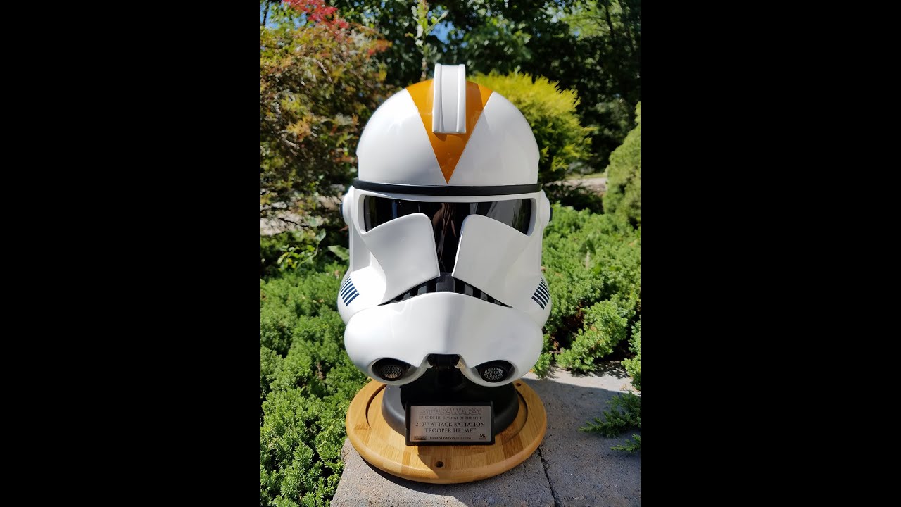 Master Replicas Star Wars 212th Attack Battalion Clone Trooper Helmet ...