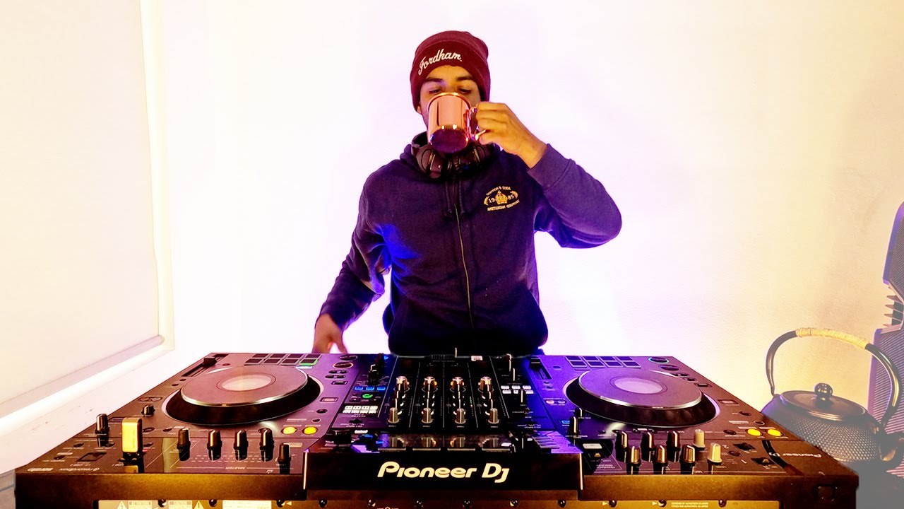 Chill & Cozy House Music DJ Mix (Pioneer XDJ-XZ) - YouTube