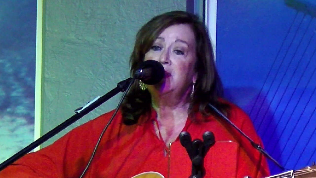 Brenna Larson LIVE at Common Grounds - YouTube