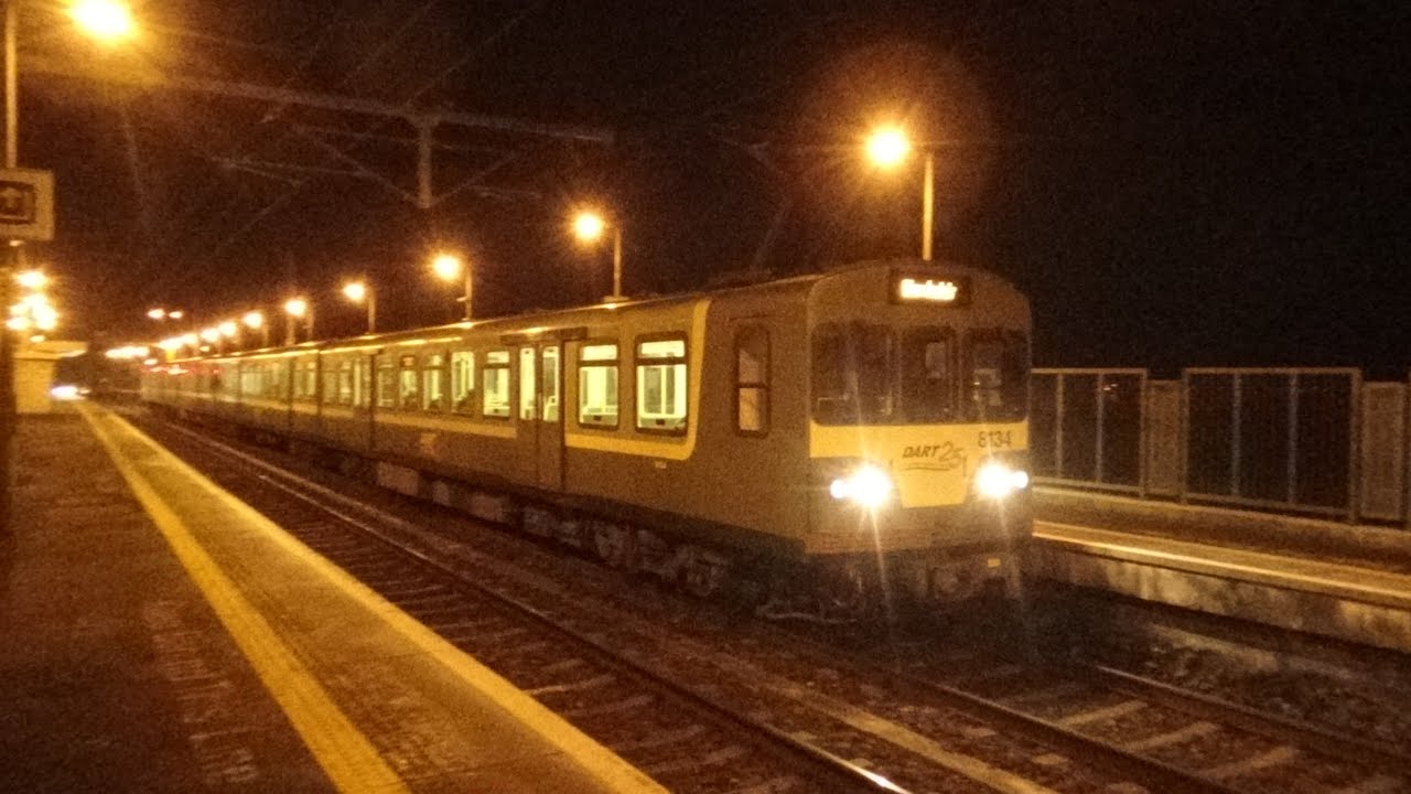 Trains at Sutton 28/12/14 - YouTube