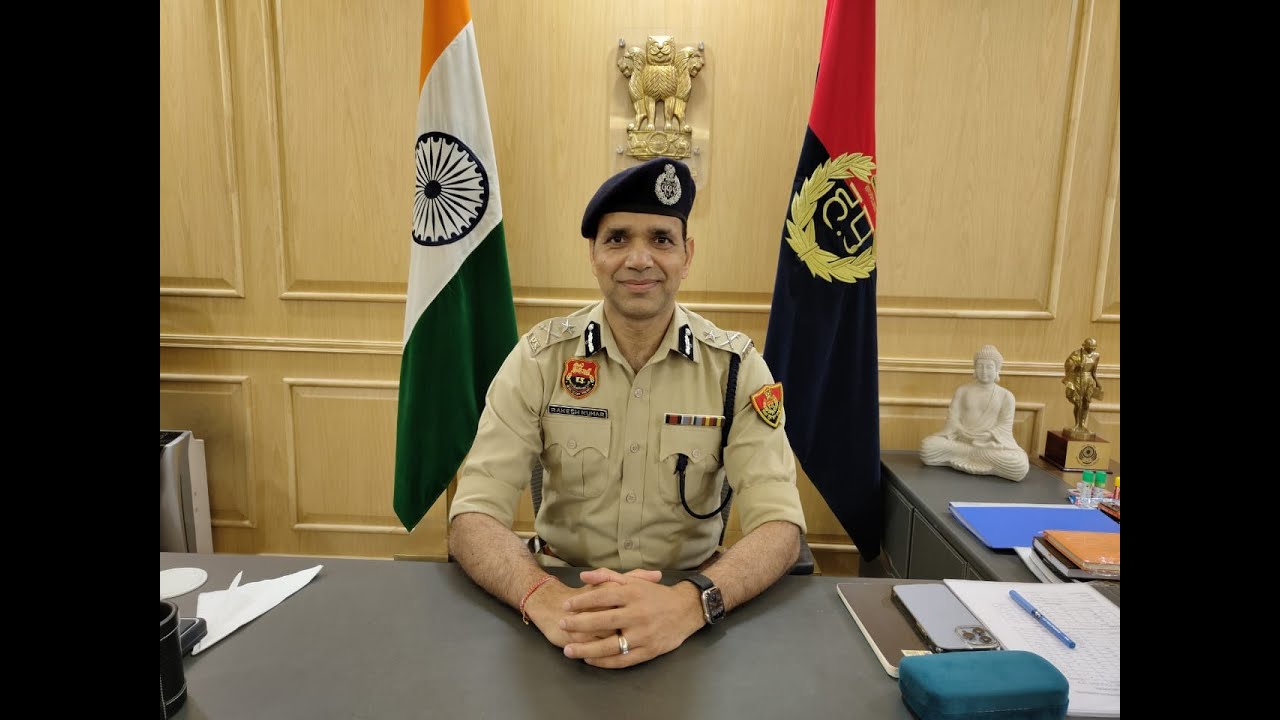 पदभार संभालते ही एक्शन में आए फरीदाबाद के नए पुलिस कमिश्नर Rakesh Kumar Arya - YouTube