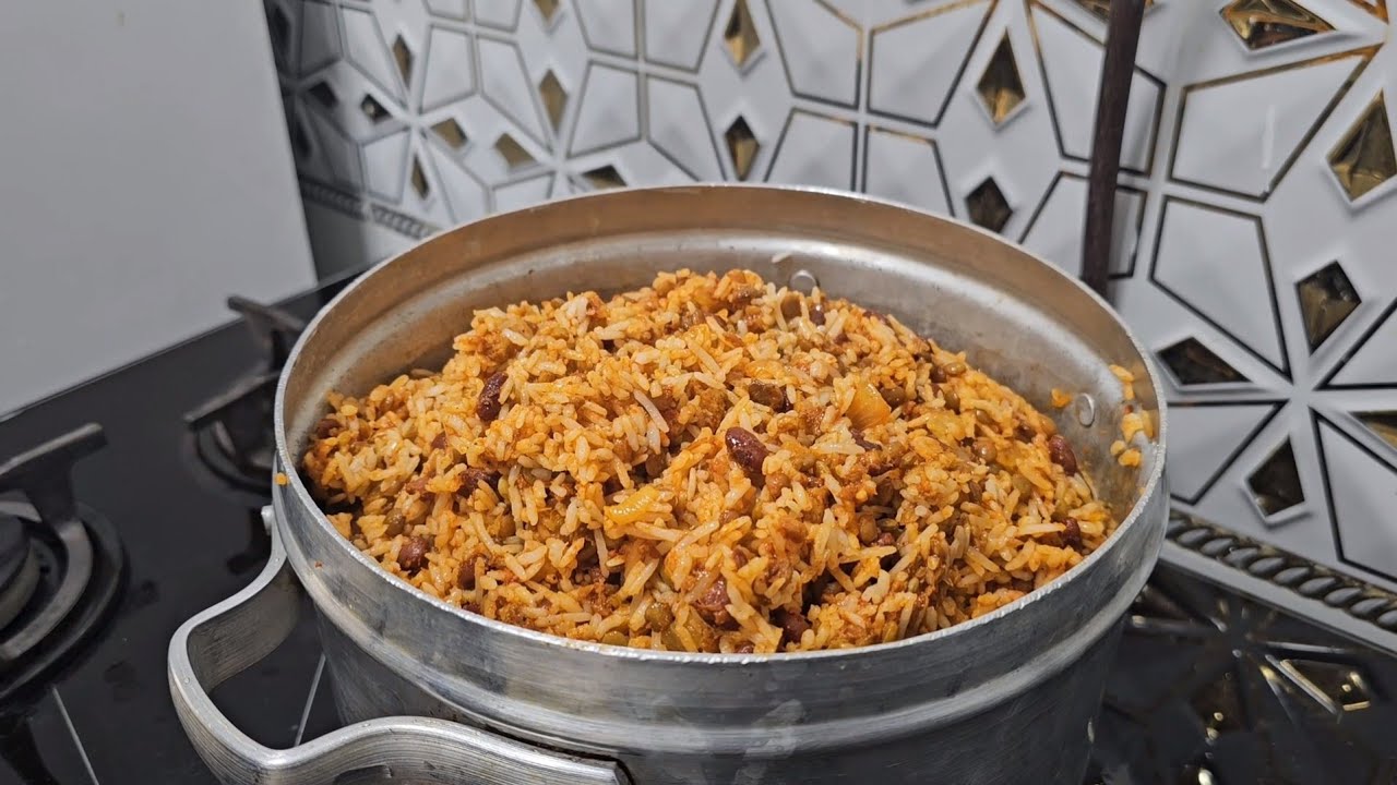 How to prepare a delicious Iranian dish with legendary cooking - YouTube