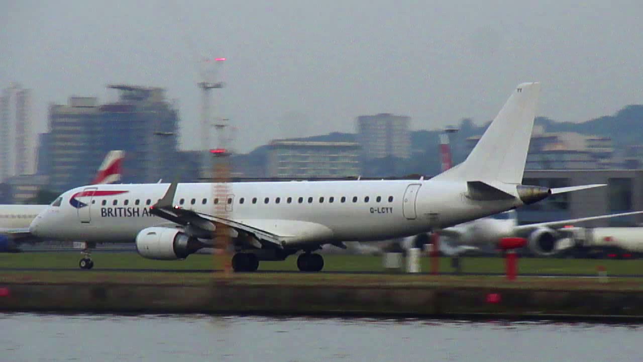 Embraer 190 British Airways take-off at LCY airport - YouTube
