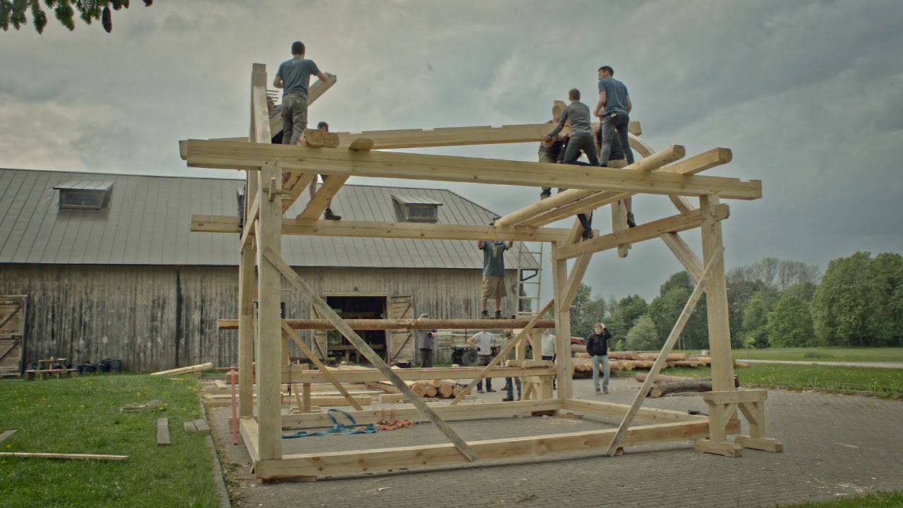 Northmen Guild's Carpentry Course - Rising The Timber Frame - YouTube