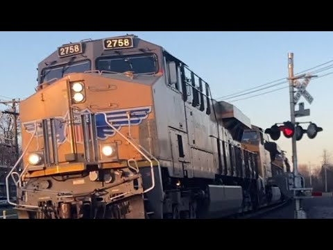 Railfanning 1 (Featuring UP 1915) - YouTube