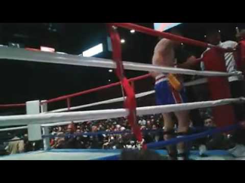 Facundo Fuentes vs Edwin Montaño kick Boxing estadio LUNA PARK - YouTube