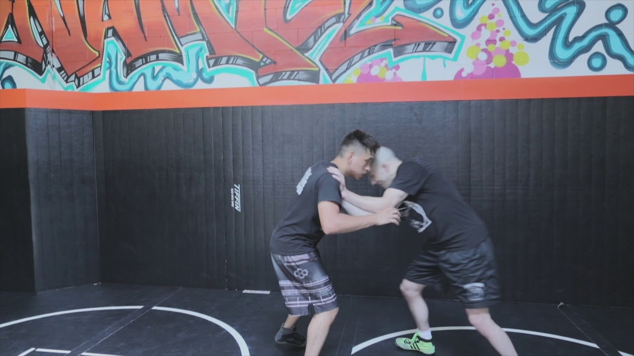 Handfighting - introduction - YouTube