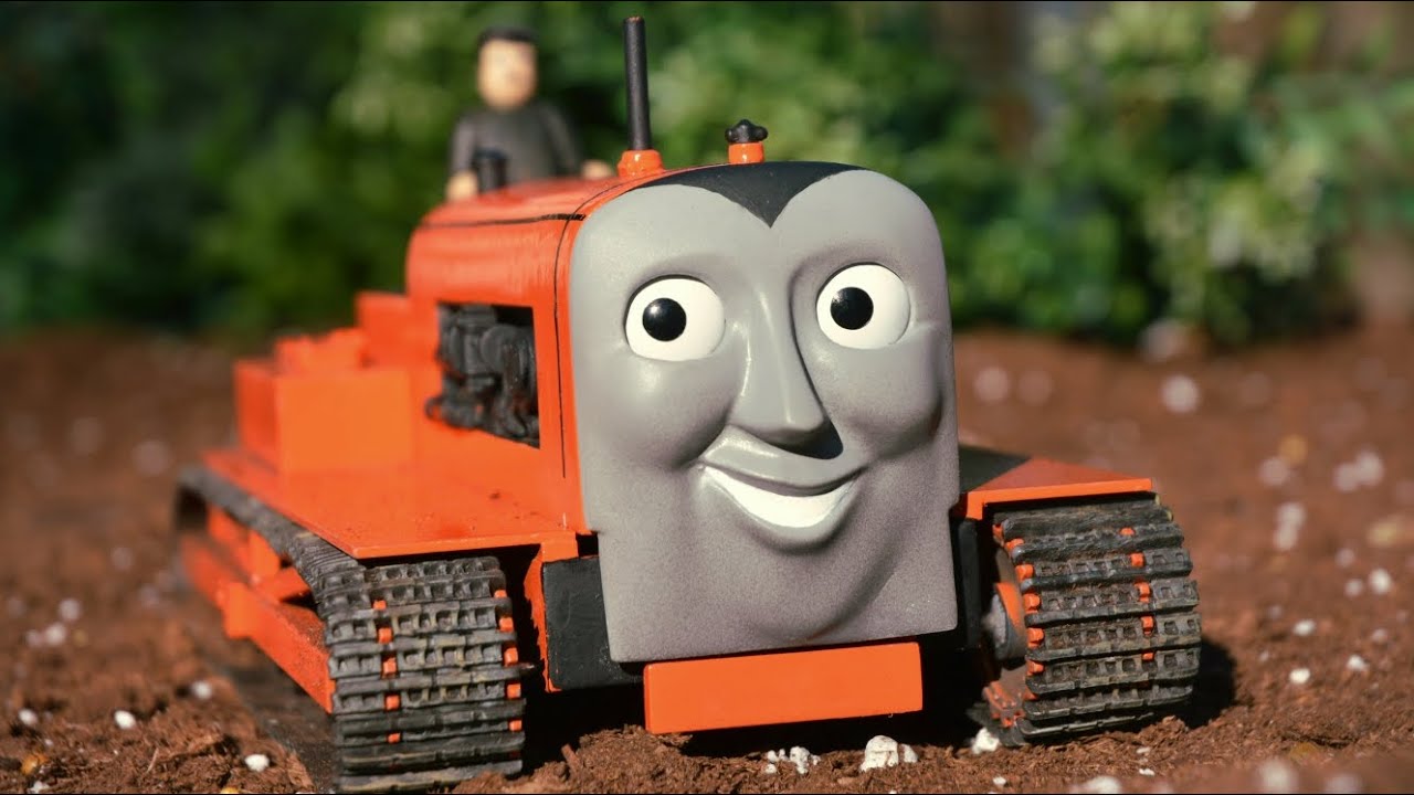 Gauge 1 Terence the Tractor Replica - YouTube