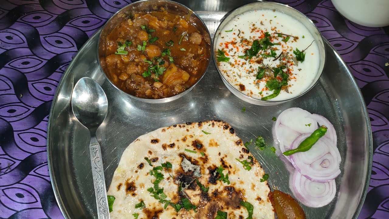 Amritsari pindi chole with naan / special recipe by chef: vansh panchal ...