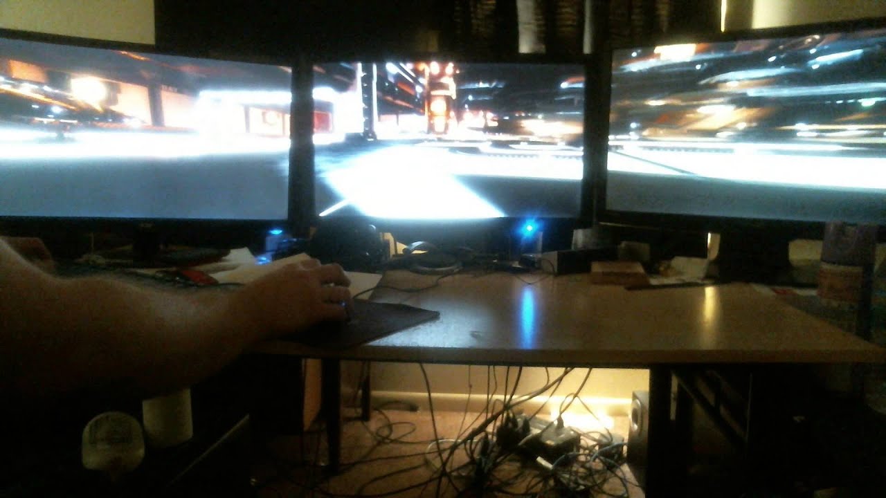 RSI Star Citizen with Triple Display setup - YouTube