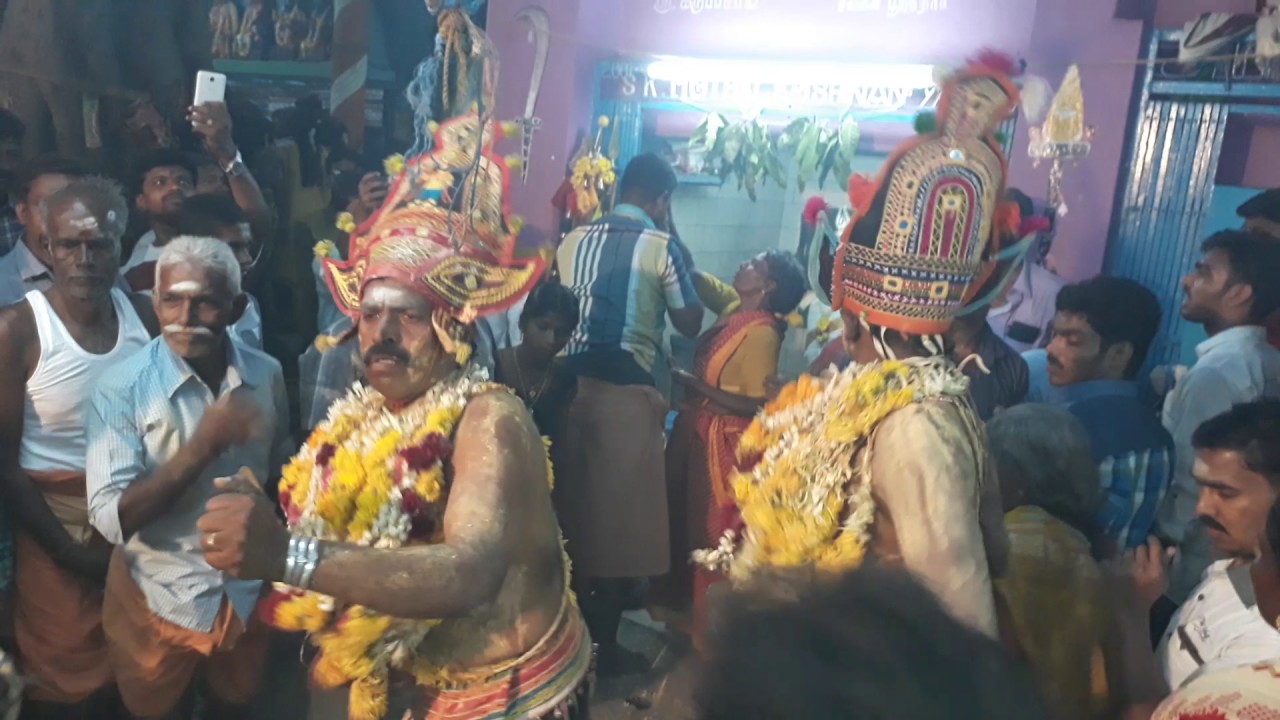 KARUGULATHU AYYANAR KOVIL KODAI IN MAYANDI KUDUMPATHAR KADAYANALLUR ...