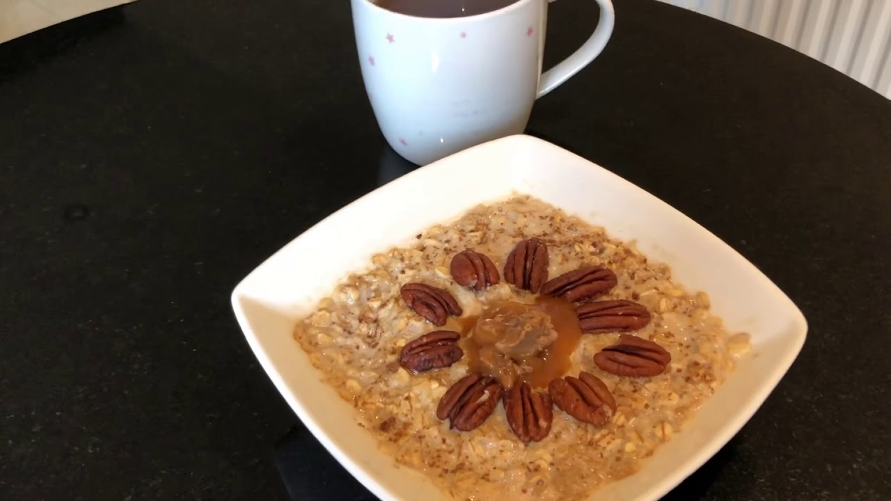 EASY PROTEIN OATMEAL BREAKFAST TO MAKE - YouTube