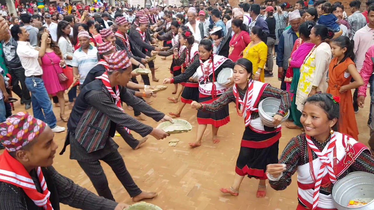 Ghintang gisi dance of gaijatra 2075 bhaktapur - YouTube