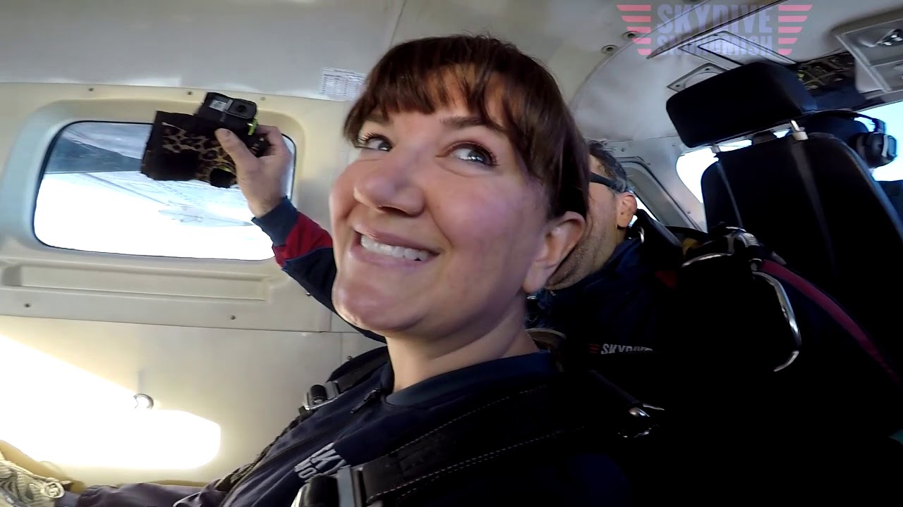 Elise Stryzewski's Tandem skydive! - YouTube