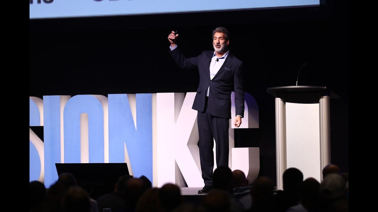 2025 Customer Experience Keynote Speaker David Avrin Preview Reel - YouTube