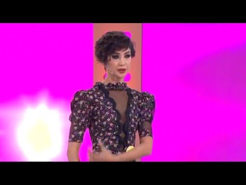 Yasemin Öztürk'ün Elbisesi Kavga Çıkardı