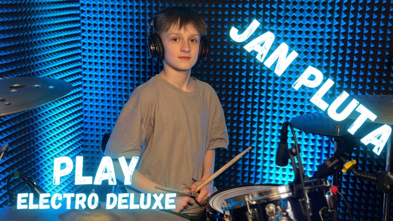 Jan Pluta - PLAY (Electro Deluxe drumcover) - YouTube