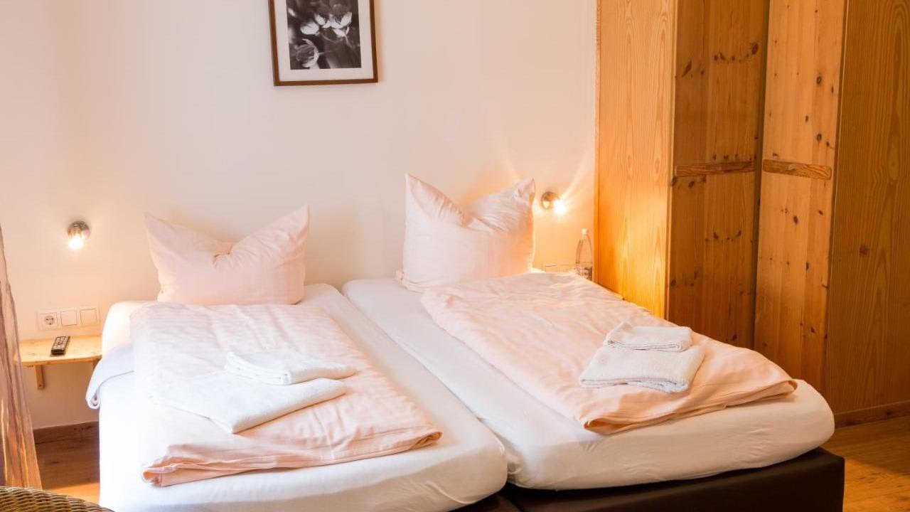 AKZENT Hotel Restaurant Roter Ochse, Rhens, Germany - YouTube