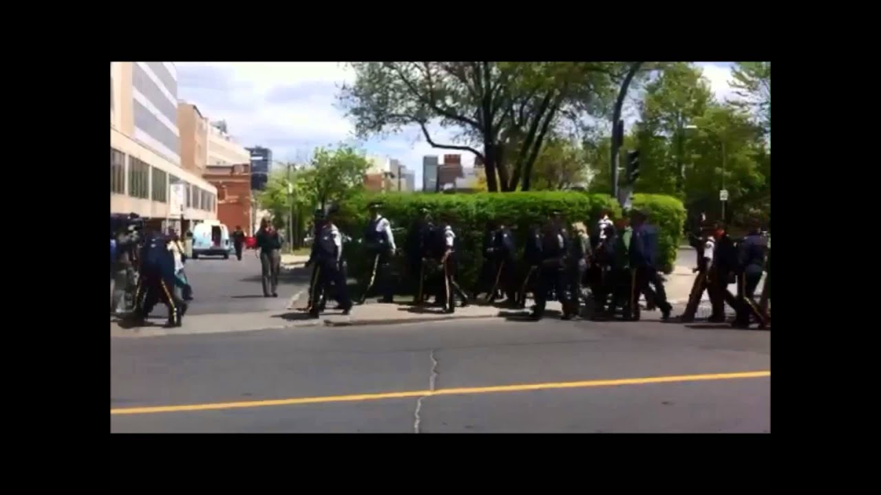 RCMP Protest in downtown Montreal - YouTube