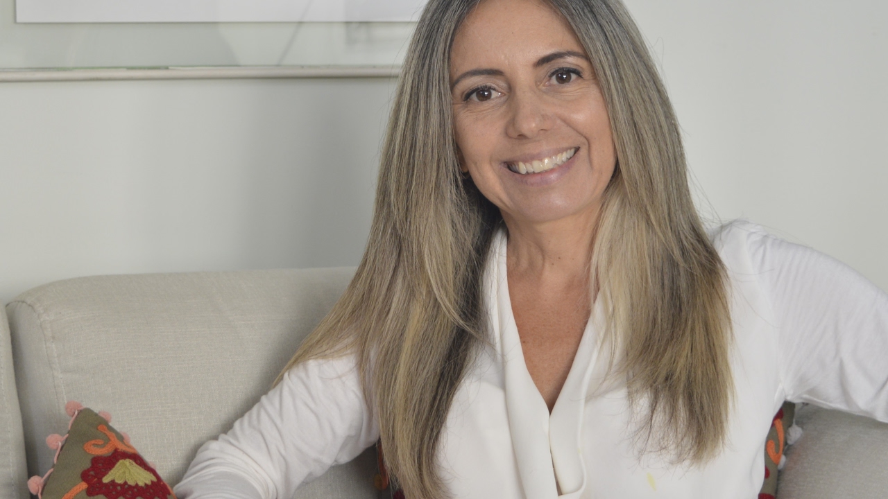 Transmissão ao vivo de izah institute - YouTube