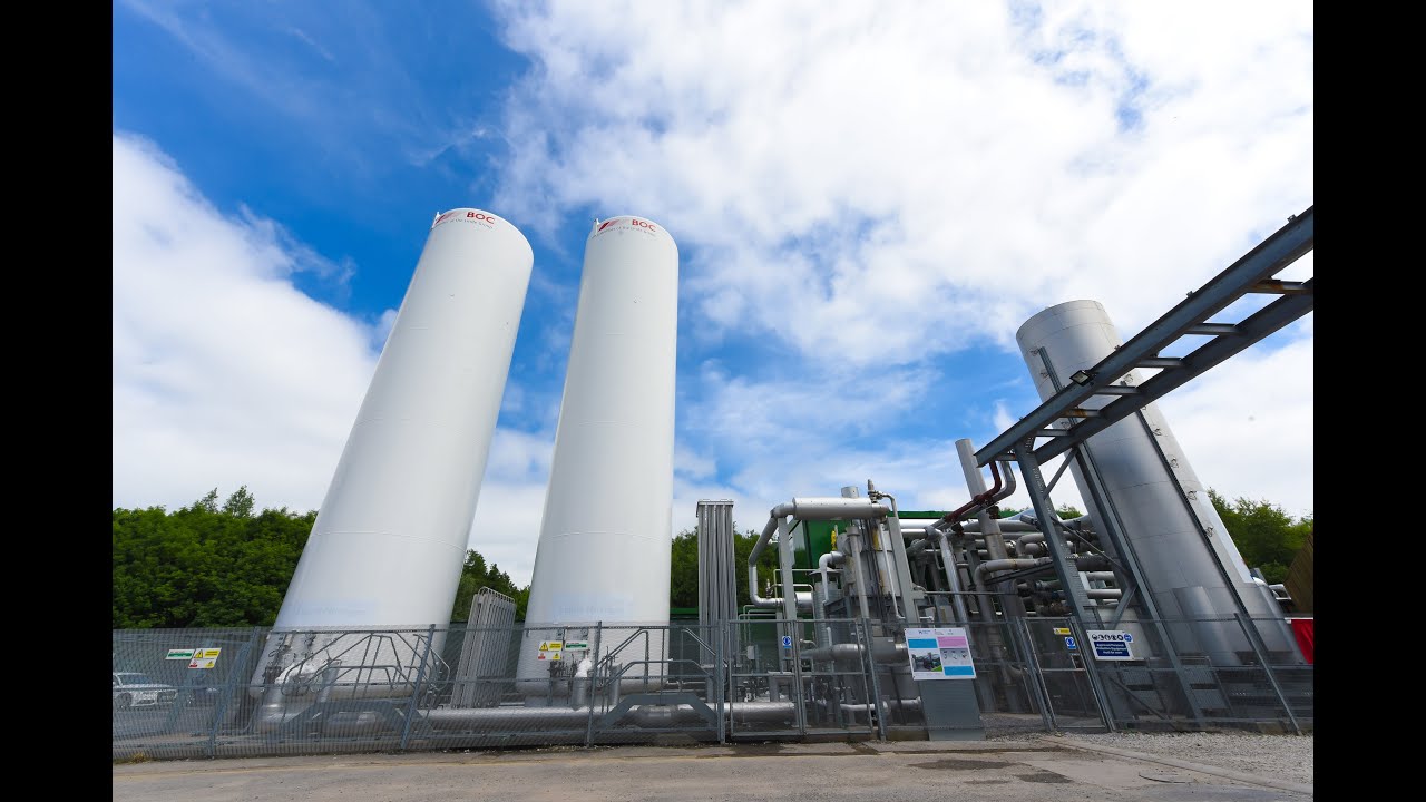 World's first grid-scale Cryogenic Energy Storage System launch - YouTube