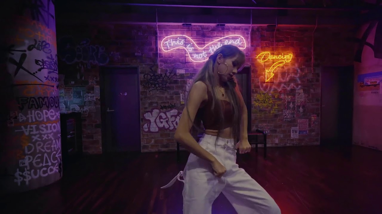 LILI's FILM #1 - LISA Dance Performance Video - YouTube